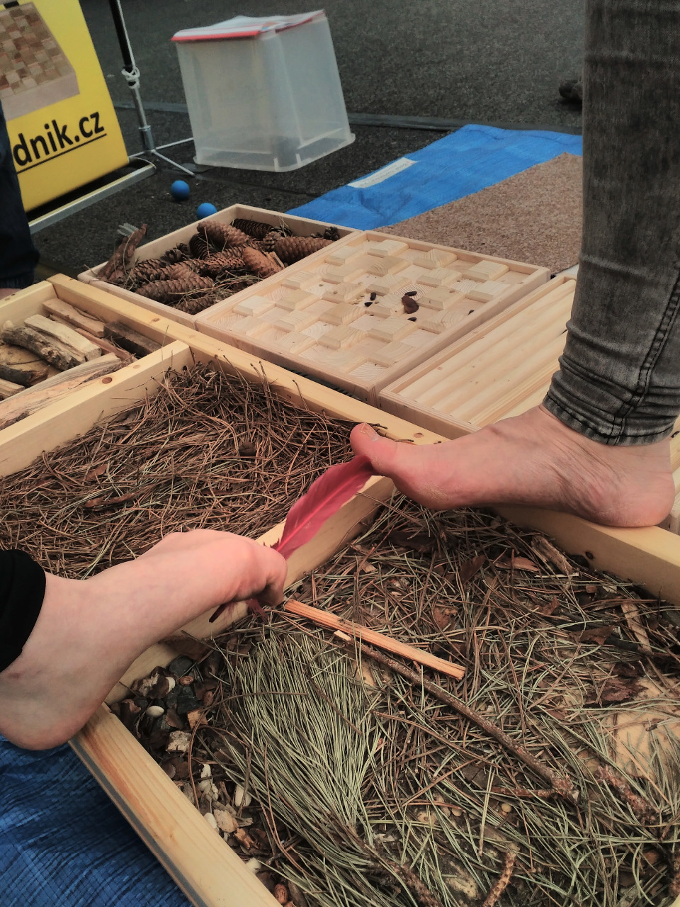 Hry - procvičování chodidel :: Bosá turistika, z. s.